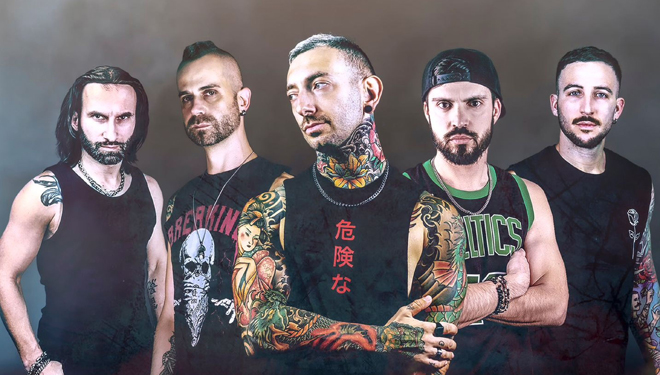 LIVING THEORY im Airport