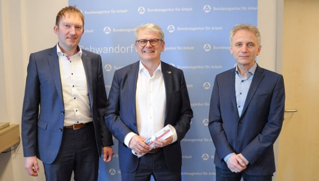 MdL Martin Scharf informiert sich über den Schwandorfer Arbeitsmarkt ...